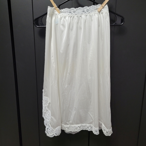 Vintage | Intimates & Sleepwear | Vintage White Lace Half Slip Bridal ...